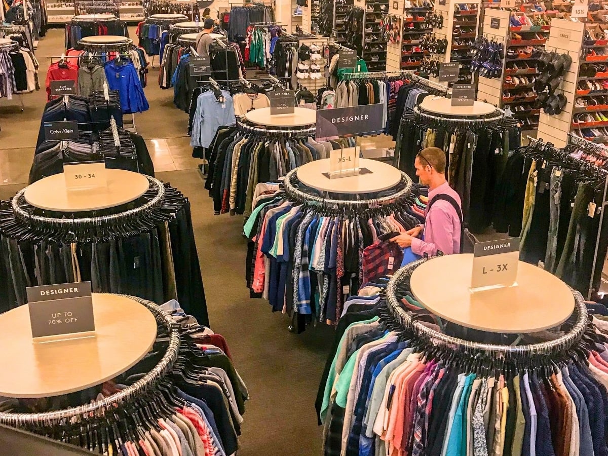 Explore Honolulu's Shopping Centers & Malls