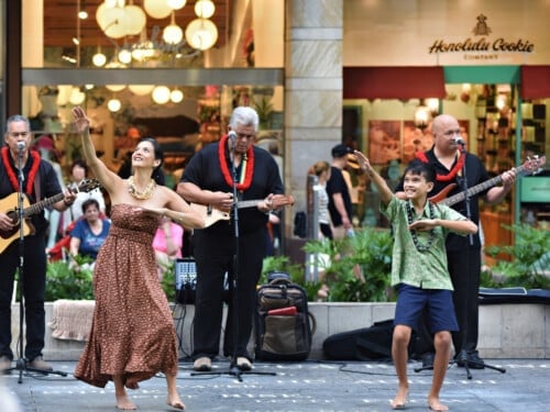 Free Music & Hula Shows in Waikīkī [Updated 2026]