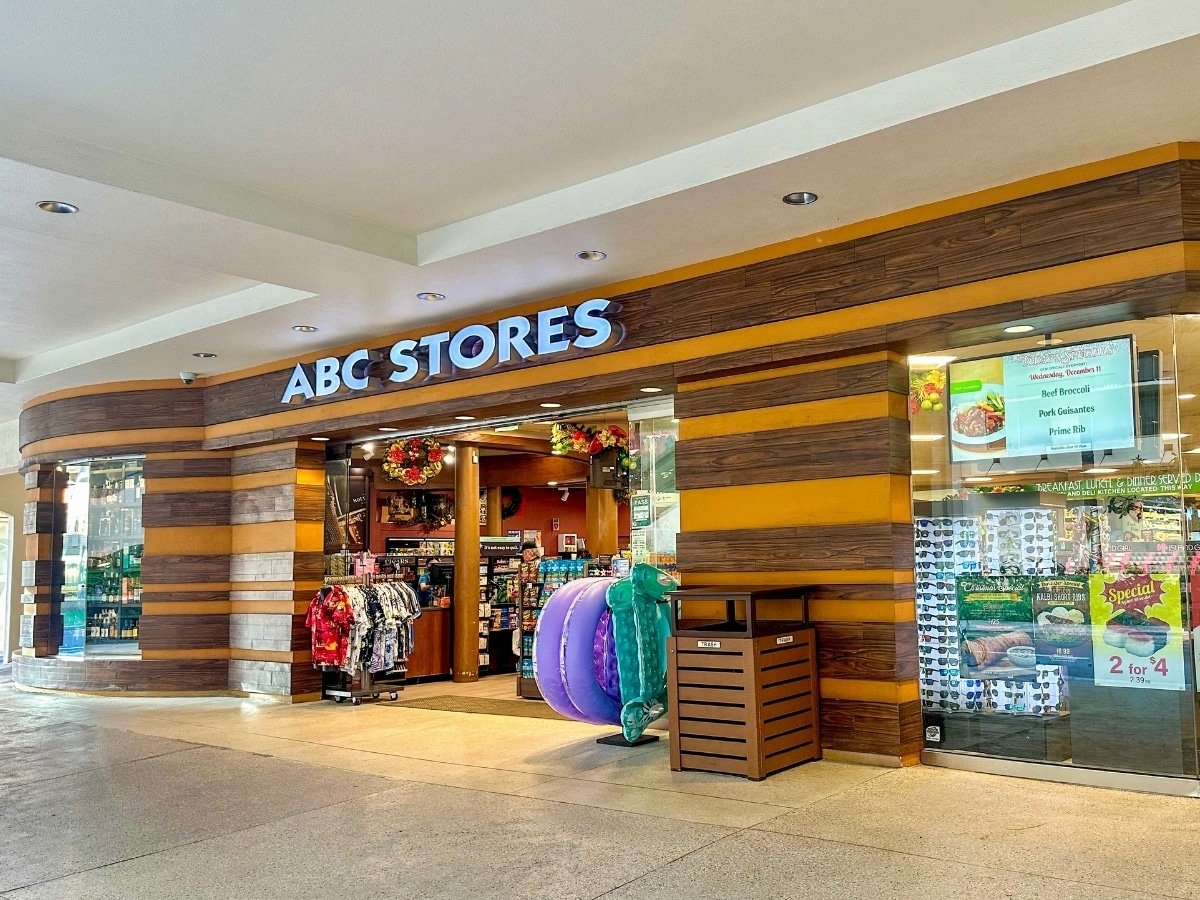 Where To Find the Best Grocery Stores in Waikīkī